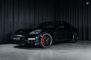 Melns Porsche Panamera 2022 Viļņa, ar dzinēja tilpumu 4.00 L un nobraukumu 12 tūkst. km par 104999 €, foto  vietnē AUTOMOTO.COM.LV