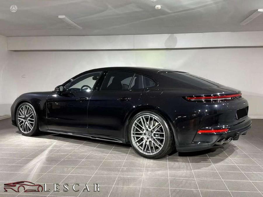 Black Porsche Panamera 2024 in Vilnius, with an engine capacity of 4.00 L and mileage of 5 thousand km for 190000 €, photo 2 on AUTOMOTO.COM.LV
