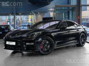 Melns Porsche Panamera 2025 Rīga, ar dzinēja tilpumu 4.00 L un nobraukumu 5 tūkst. km par 151000 €, foto  vietnē AUTOMOTO.COM.LV