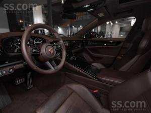 Melns Porsche Panamera 2025 Rīga, ar dzinēja tilpumu 4.00 L un nobraukumu 5 tūkst. km par 151000 €, foto 6 vietnē AUTOMOTO.COM.LV