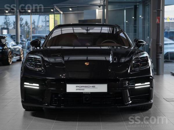 Black Porsche Panamera 2025 in Riga, with an engine capacity of 4.00 L and mileage of 5 thousand km for 151000 €, photo 8 on AUTOMOTO.COM.LV