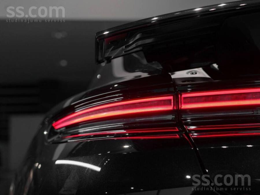 Melns Porsche Panamera 2025 Rīga, ar dzinēja tilpumu 4.00 L un nobraukumu 5 tūkst. km par 151000 €, foto 12 vietnē AUTOMOTO.COM.LV