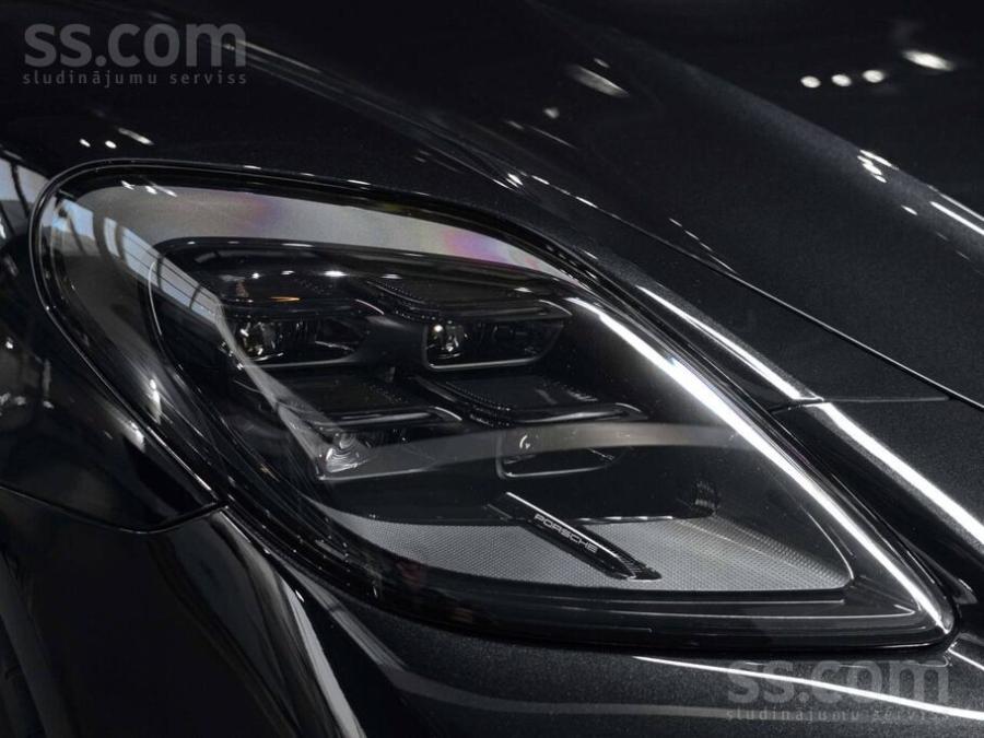 Melns Porsche Panamera 2025 Rīga, ar dzinēja tilpumu 4.00 L un nobraukumu 5 tūkst. km par 151000 €, foto 14 vietnē AUTOMOTO.COM.LV