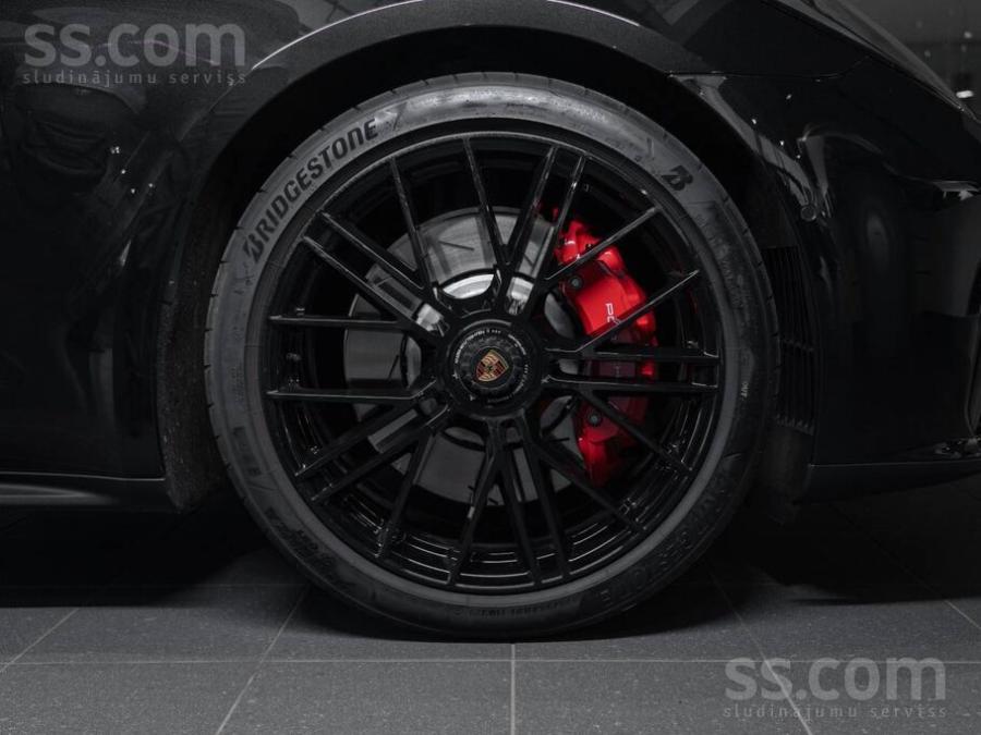 Melns Porsche Panamera 2025 Rīga, ar dzinēja tilpumu 4.00 L un nobraukumu 5 tūkst. km par 151000 €, foto 16 vietnē AUTOMOTO.COM.LV