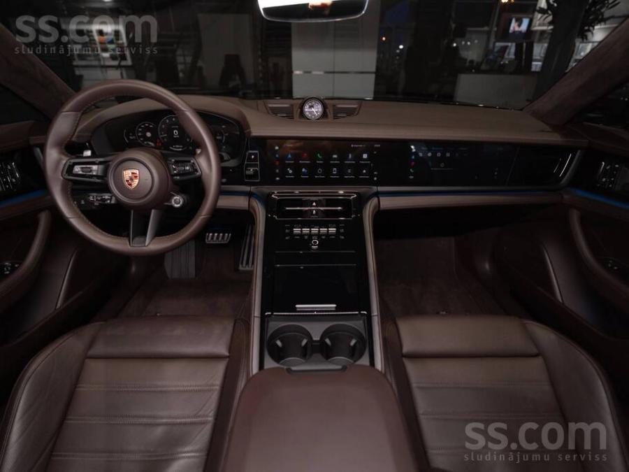 Melns Porsche Panamera 2025 Rīga, ar dzinēja tilpumu 4.00 L un nobraukumu 5 tūkst. km par 151000 €, foto 19 vietnē AUTOMOTO.COM.LV