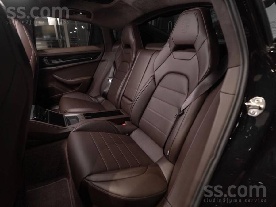 Melns Porsche Panamera 2025 Rīga, ar dzinēja tilpumu 4.00 L un nobraukumu 5 tūkst. km par 151000 €, foto 20 vietnē AUTOMOTO.COM.LV