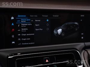 Melns Porsche Panamera 2025 Rīga, ar dzinēja tilpumu 4.00 L un nobraukumu 5 tūkst. km par 151000 €, foto 27 vietnē AUTOMOTO.COM.LV