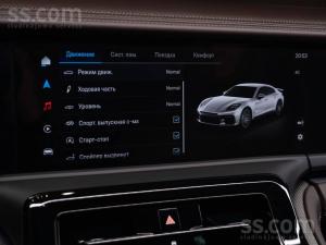 Melns Porsche Panamera 2025 Rīga, ar dzinēja tilpumu 4.00 L un nobraukumu 5 tūkst. km par 151000 €, foto 29 vietnē AUTOMOTO.COM.LV