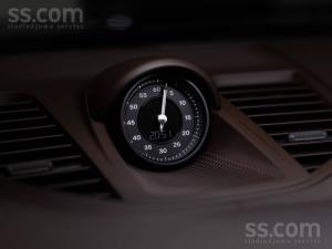 Melns Porsche Panamera 2025 Rīga, ar dzinēja tilpumu 4.00 L un nobraukumu 5 tūkst. km par 151000 €, foto 33 vietnē AUTOMOTO.COM.LV
