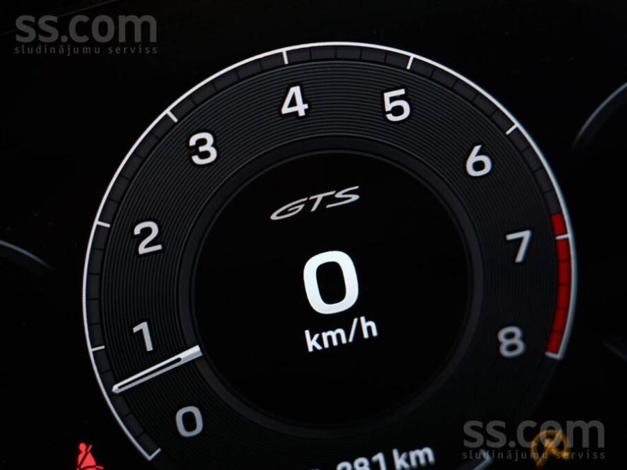 Melns Porsche Panamera 2025 Rīga, ar dzinēja tilpumu 4.00 L un nobraukumu 5 tūkst. km par 151000 €, foto 34 vietnē AUTOMOTO.COM.LV
