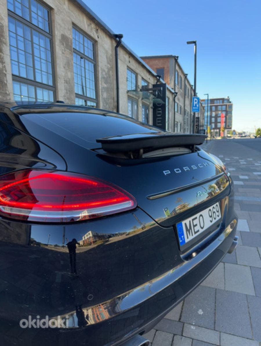 Melns Porsche Panamera 2012 Tallina, ar dzinēja tilpumu 3.60 L un nobraukumu 138 tūkst. km par 17999 €, foto 6 vietnē AUTOMOTO.COM.LV