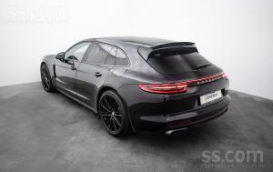 Black Porsche Panamera 2018 in Tallinn, with an engine capacity of 3.00 L and mileage of 119 thousand km for 45899 €, photo 6 on AUTOMOTO.COM.LV