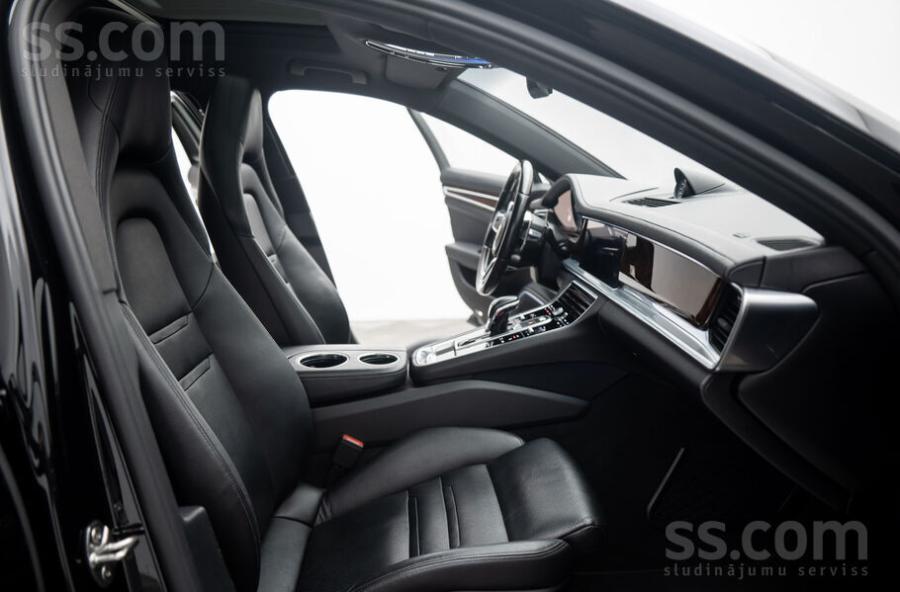 Black Porsche Panamera 2018 in Tallinn, with an engine capacity of 3.00 L and mileage of 119 thousand km for 45899 €, photo 10 on AUTOMOTO.COM.LV