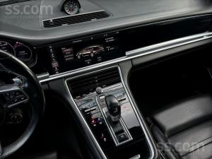 Melns Porsche Panamera 2018 Rīga, ar dzinēja tilpumu 2.90 L un nobraukumu 202 tūkst. km par 40900 €, foto 10 vietnē AUTOMOTO.COM.LV