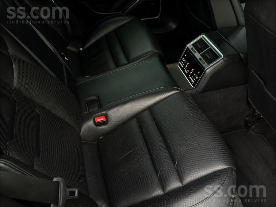 Melns Porsche Panamera 2018 Rīga, ar dzinēja tilpumu 2.90 L un nobraukumu 202 tūkst. km par 40900 €, foto 15 vietnē AUTOMOTO.COM.LV