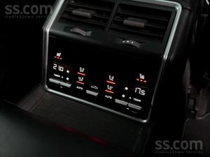 Melns Porsche Panamera 2018 Rīga, ar dzinēja tilpumu 2.90 L un nobraukumu 202 tūkst. km par 40900 €, foto 17 vietnē AUTOMOTO.COM.LV