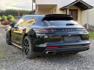 Black Porsche Panamera 2018 in Ukmerge, with an engine capacity of 2.89 L and mileage of 181 thousand km for 20800 €, photo 8 on AUTOMOTO.COM.LV
