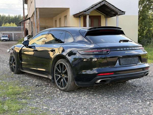 Melns Porsche Panamera 2018 Ukmergė, ar dzinēja tilpumu 2.89 L un nobraukumu 181 tūkst. km par 20800 €, foto 8 vietnē AUTOMOTO.COM.LV