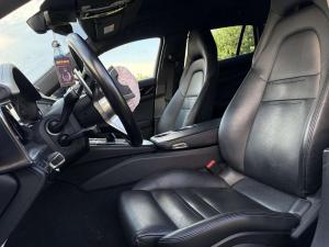 Black Porsche Panamera 2018 in Ukmerge, with an engine capacity of 2.89 L and mileage of 181 thousand km for 20800 €, photo 12 on AUTOMOTO.COM.LV