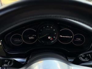 Black Porsche Panamera 2018 in Ukmerge, with an engine capacity of 2.89 L and mileage of 181 thousand km for 20800 €, photo 13 on AUTOMOTO.COM.LV