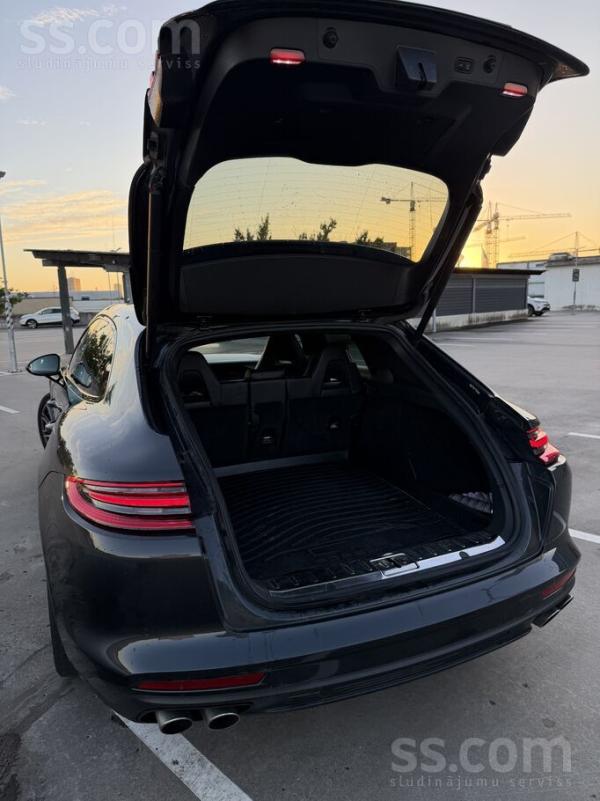 Porsche Panamera 2018 RÄ«ga vietnÄ Melns Porsche Panamera 2018 RÄ«ga, ar dzinÄja tilpumu 2.90 L un nobraukumu 205 tÅ«kst. km par 36990 ā¬, foto 5 vietnÄ AUTOMOTO.COM.LV