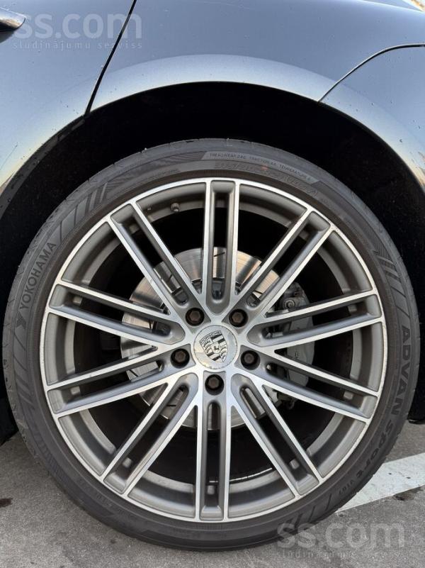 Porsche Panamera 2018 RÄ«ga vietnÄ Melns Porsche Panamera 2018 RÄ«ga, ar dzinÄja tilpumu 2.90 L un nobraukumu 205 tÅ«kst. km par 36990 ā¬, foto 10 vietnÄ AUTOMOTO.COM.LV