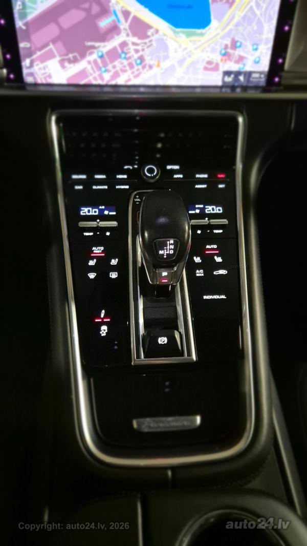 Black Porsche Panamera 2019 in Tallinn, with an engine capacity of 2.90 L and mileage of 138 thousand km for 66000 €, photo 11 on AUTOMOTO.COM.LV