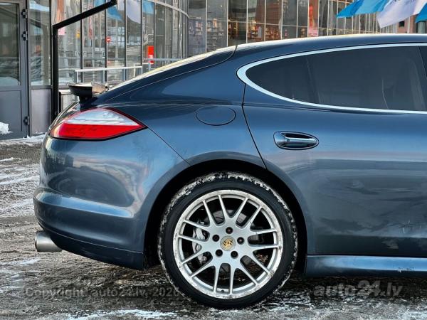 Blue Porsche Panamera 2011 in Tallinn, with an engine capacity of 4.80 L and mileage of 270 thousand km for 17500 €, photo 8 on AUTOMOTO.COM.LV