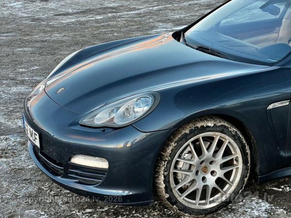 Zils Porsche Panamera 2011 Tallina, ar dzinēja tilpumu 4.80 L un nobraukumu 270 tūkst. km par 17500 €, foto 11 vietnē AUTOMOTO.COM.LV