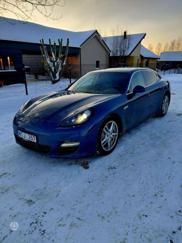 Zils Porsche Panamera 2012 Viļņa, ar dzinēja tilpumu 4.81 L un nobraukumu 227 tūkst. km par 12500 €, foto 1 vietnē AUTOMOTO.COM.LV