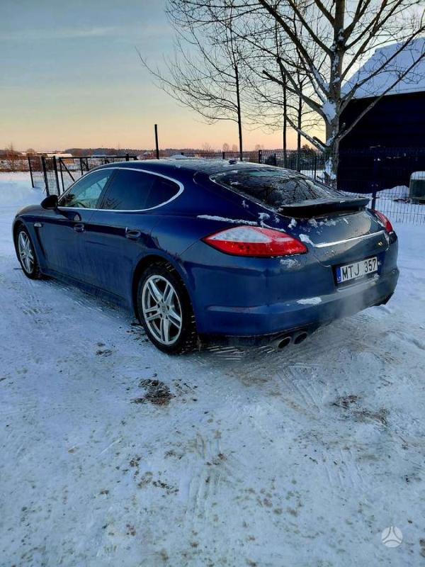 Zils Porsche Panamera 2012 Viļņa, ar dzinēja tilpumu 4.81 L un nobraukumu 227 tūkst. km par 12500 €, foto 4 vietnē AUTOMOTO.COM.LV