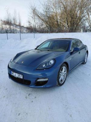 Blue Porsche Panamera 2012 in Vilnius, with an engine capacity of 4.81 L and mileage of 228 thousand km for 12500 €, photo  on AUTOMOTO.COM.LV