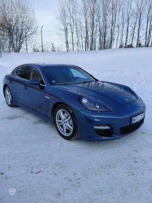 Blue Porsche Panamera 2012 in Vilnius, with an engine capacity of 4.81 L and mileage of 228 thousand km for 12500 €, photo 2 on AUTOMOTO.COM.LV