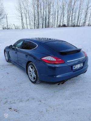 Blue Porsche Panamera 2012 in Vilnius, with an engine capacity of 4.81 L and mileage of 228 thousand km for 12500 €, photo 4 on AUTOMOTO.COM.LV
