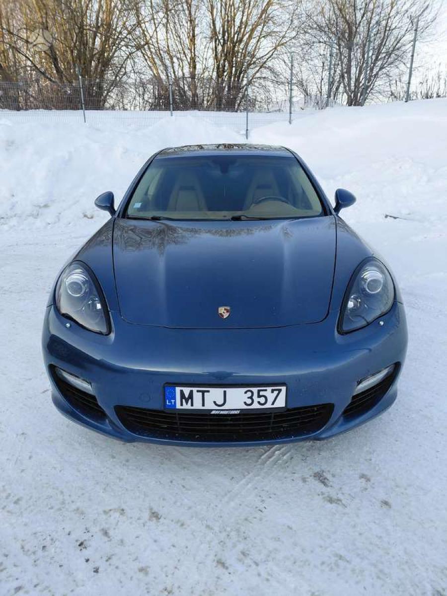 Blue Porsche Panamera 2012 in Vilnius, with an engine capacity of 4.81 L and mileage of 228 thousand km for 12500 €, photo 5 on AUTOMOTO.COM.LV