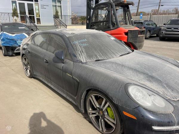 Zils Porsche Panamera 2016 Ukmergė, ar dzinēja tilpumu 3.00 L un nobraukumu 110 tūkst. km par 17990 €, foto 2 vietnē AUTOMOTO.COM.LV