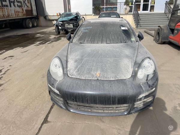 Zils Porsche Panamera 2016 Ukmergė, ar dzinēja tilpumu 3.00 L un nobraukumu 110 tūkst. km par 17990 €, foto 11 vietnē AUTOMOTO.COM.LV
