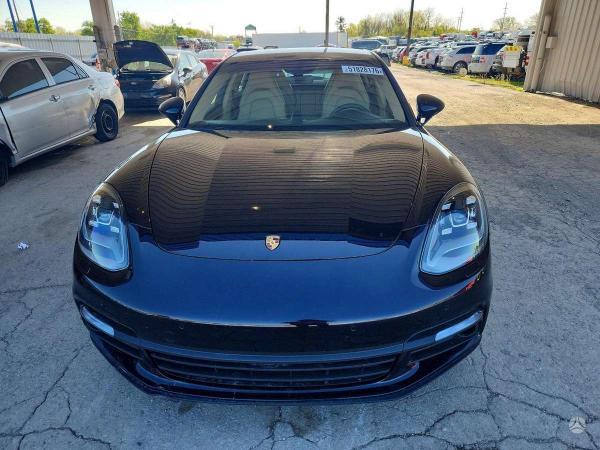 Blue Porsche Panamera 2017 in Vilnius, with an engine capacity of 3.00 L and mileage of 90 thousand km for 19999 €, photo 5 on AUTOMOTO.COM.LV