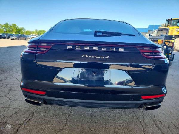 Blue Porsche Panamera 2017 in Vilnius, with an engine capacity of 3.00 L and mileage of 90 thousand km for 19999 €, photo 6 on AUTOMOTO.COM.LV