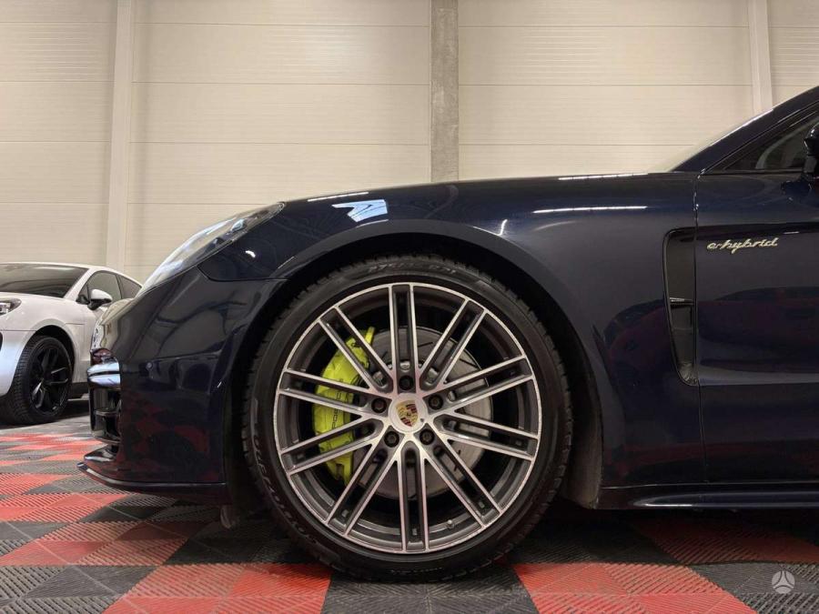 Zils Porsche Panamera 2017 Viļņa, ar dzinēja tilpumu 2.89 L un nobraukumu 228 tūkst. km par 39990 €, foto 10 vietnē AUTOMOTO.COM.LV