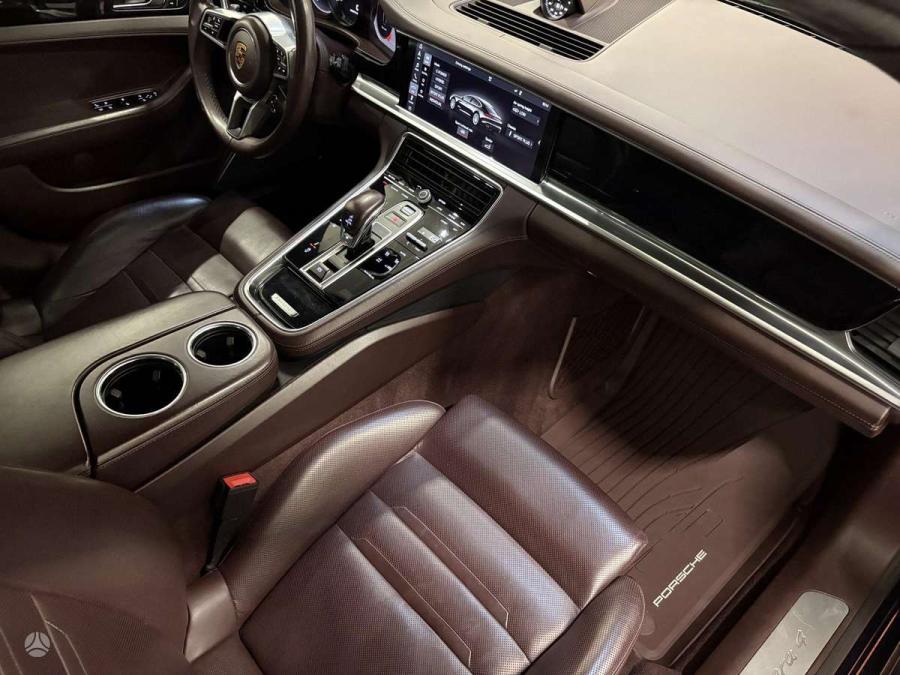 Zils Porsche Panamera 2017 Viļņa, ar dzinēja tilpumu 2.89 L un nobraukumu 228 tūkst. km par 39990 €, foto 17 vietnē AUTOMOTO.COM.LV