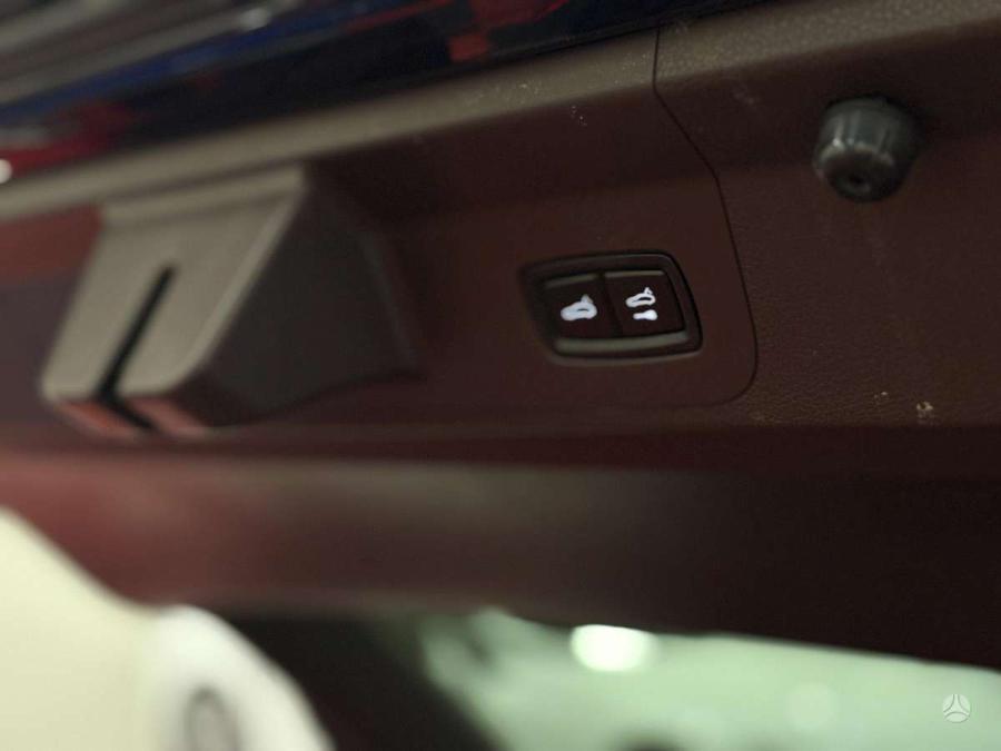 Zils Porsche Panamera 2017 Viļņa, ar dzinēja tilpumu 2.89 L un nobraukumu 228 tūkst. km par 39990 €, foto 36 vietnē AUTOMOTO.COM.LV
