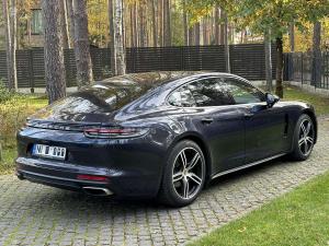 Zils Porsche Panamera 2018 Viļņa, ar dzinēja tilpumu 3.00 L un nobraukumu 75 tūkst. km par 44900 €, foto 3 vietnē AUTOMOTO.COM.LV