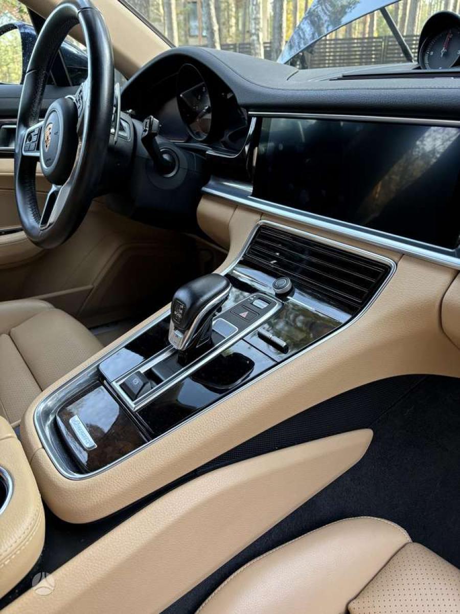 Zils Porsche Panamera 2018 Viļņa, ar dzinēja tilpumu 3.00 L un nobraukumu 75 tūkst. km par 44900 €, foto 23 vietnē AUTOMOTO.COM.LV