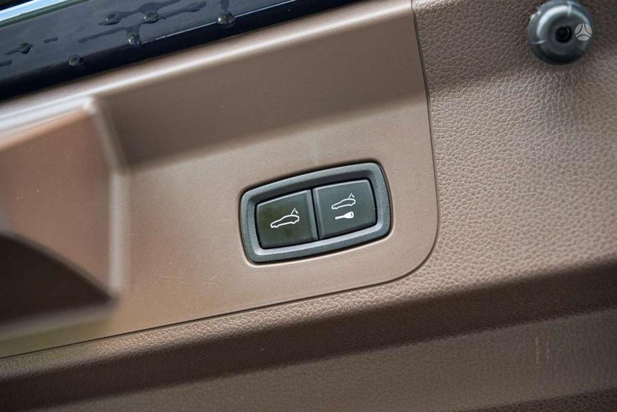 Zils Porsche Panamera 2018 Kauņa, ar dzinēja tilpumu 2.89 L un nobraukumu 97 tūkst. km par 37750 €, foto 17 vietnē AUTOMOTO.COM.LV
