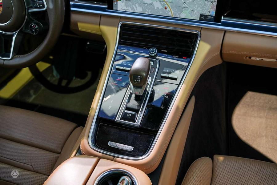 Zils Porsche Panamera 2018 Kauņa, ar dzinēja tilpumu 2.89 L un nobraukumu 97 tūkst. km par 37750 €, foto 24 vietnē AUTOMOTO.COM.LV