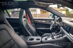 Zils Porsche Panamera 2019 Rīga, ar dzinēja tilpumu 4.00 L un nobraukumu 100 tūkst. km par 56990 €, foto 24 vietnē AUTOMOTO.COM.LV
