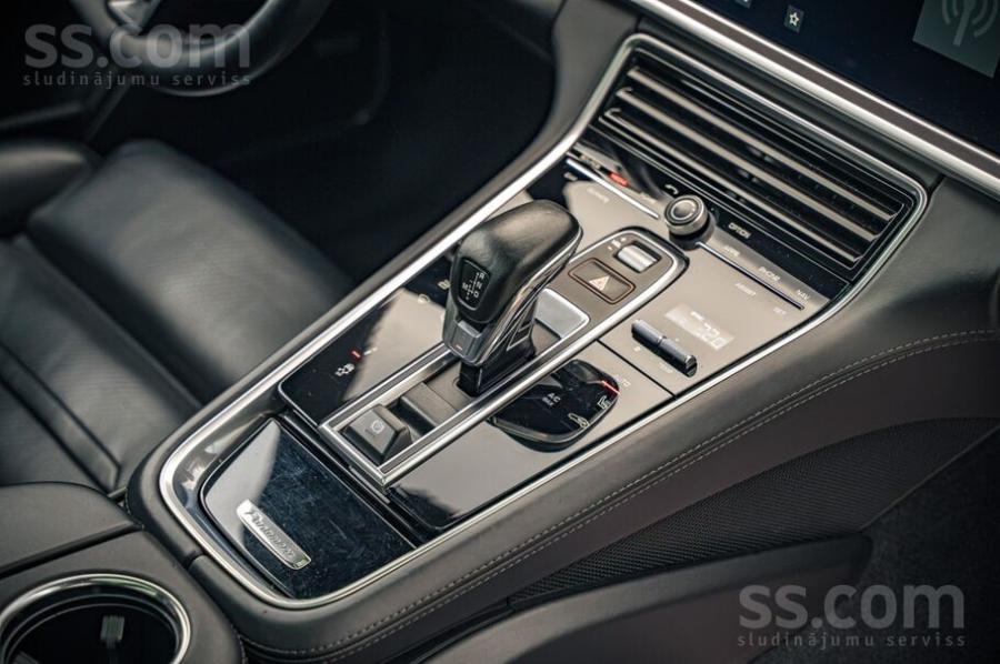 Zils Porsche Panamera 2019 Rīga, ar dzinēja tilpumu 4.00 L un nobraukumu 100 tūkst. km par 56990 €, foto 25 vietnē AUTOMOTO.COM.LV