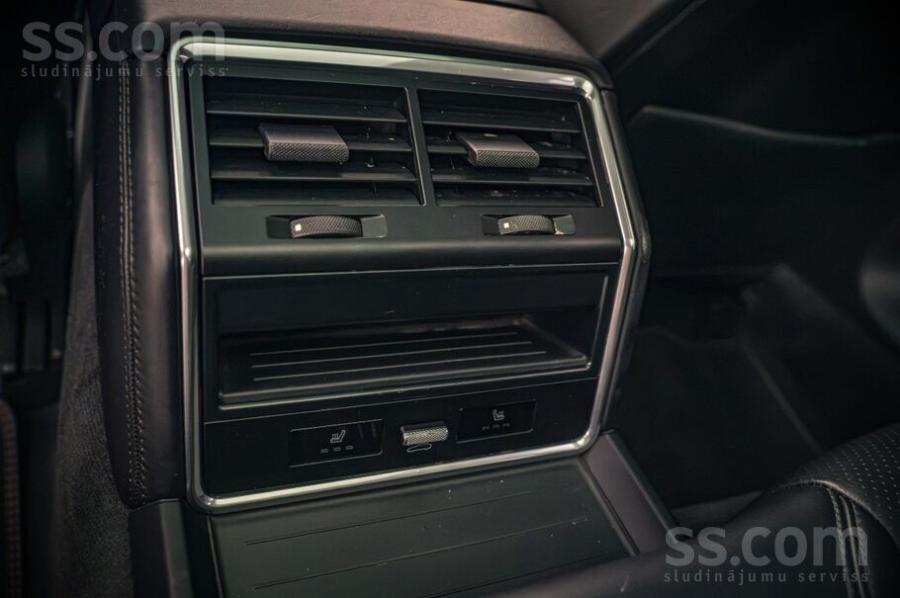Zils Porsche Panamera 2019 Rīga, ar dzinēja tilpumu 4.00 L un nobraukumu 100 tūkst. km par 56990 €, foto 27 vietnē AUTOMOTO.COM.LV
