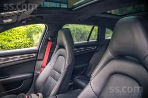 Zils Porsche Panamera 2019 Rīga, ar dzinēja tilpumu 4.00 L un nobraukumu 100 tūkst. km par 56990 €, foto 33 vietnē AUTOMOTO.COM.LV